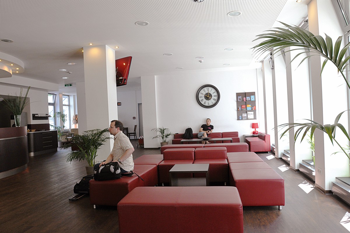 hostel-koeln-lobby - Hostel AG